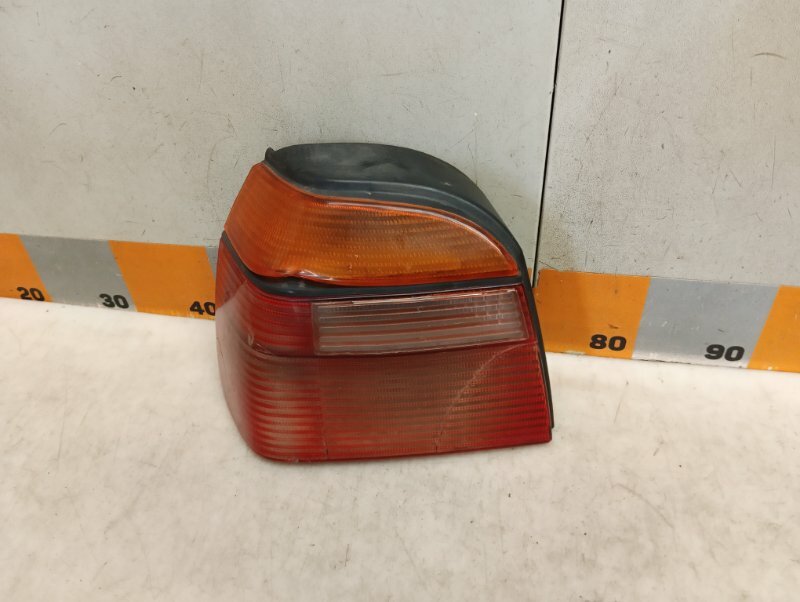 Б/У дефекты, оригинал, Фольксваген Гольф 3 Фонарь задний левый Volkswagen Golf 1993 3, 1H1 326574 VAG арт. 1H6945111