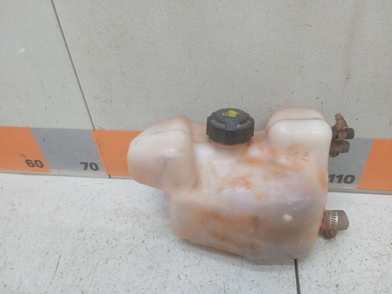 Б/У Ваз 2110 Бачок расширительный Лада 2110 2002 21103 267598 LADA арт. 2110131101411