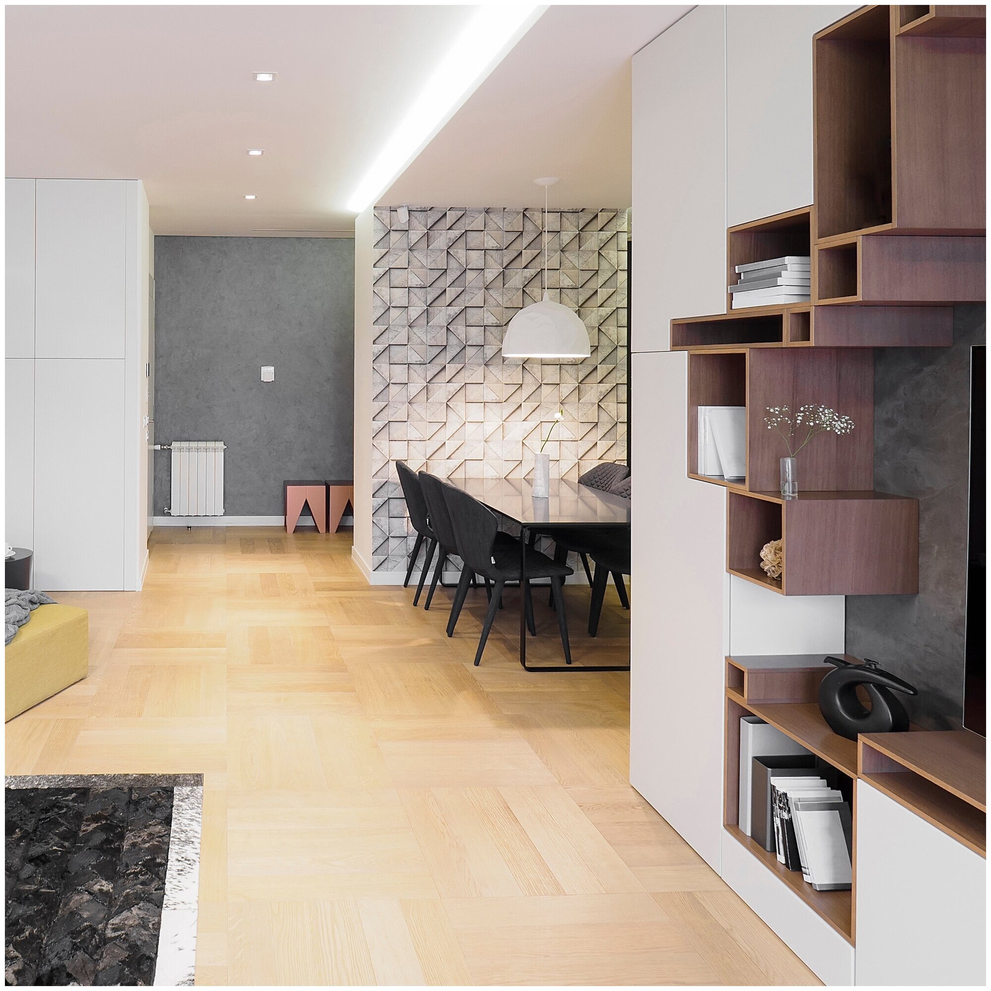 Яркая светодиодная лента Apeyron 00-131 с напряжением 12В, обладает дневным белым цветом свечения с цветовой температурой 4000К, излучает световой поток равный 1300 Лм/м. Соответствует стандарту защиты IP20. Длина 5 метров. Ширина 8 мм.