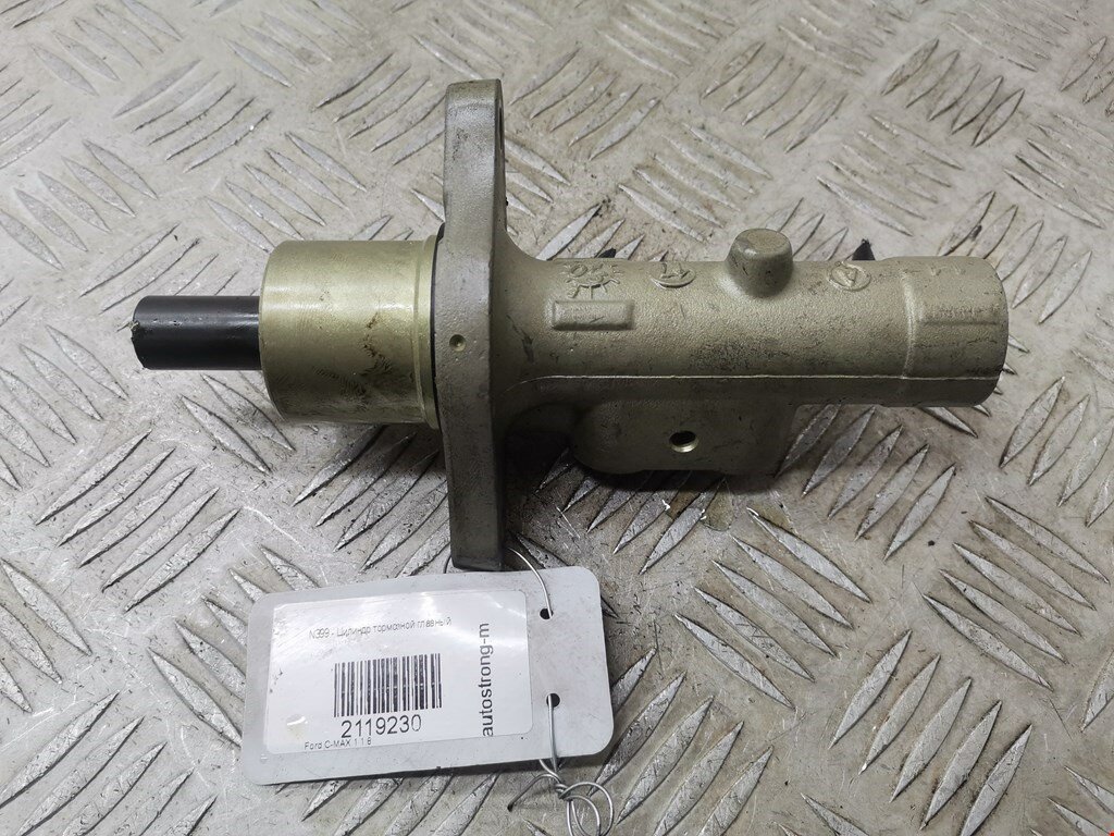 Цилиндр тормозной главный Ford C-MAX 1 арт. 2119230