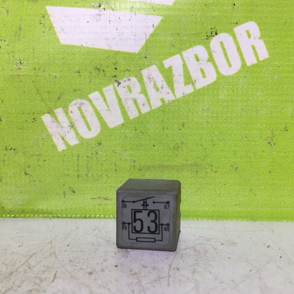 Реле VW Golf 3 Vento 91-97