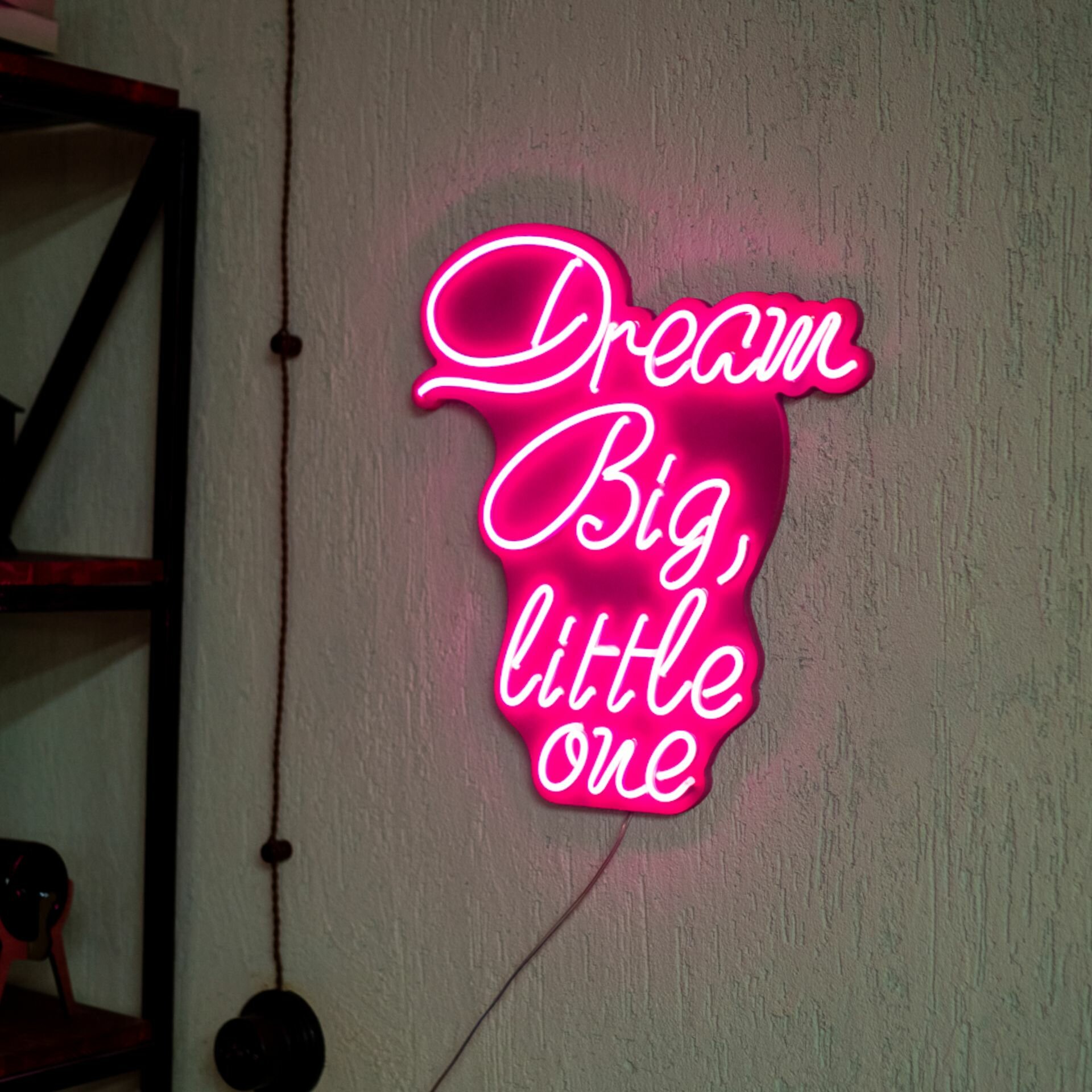 Неоновая надпись Dream Big little one, 40х40 см, розовая