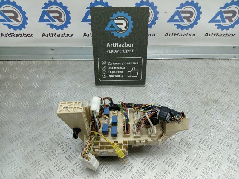 Б/У Блок предохранителей Suzuki Sx4 / Сузуки Sx4 1.6 M16A 106 Л.С. хэтчбек 2008