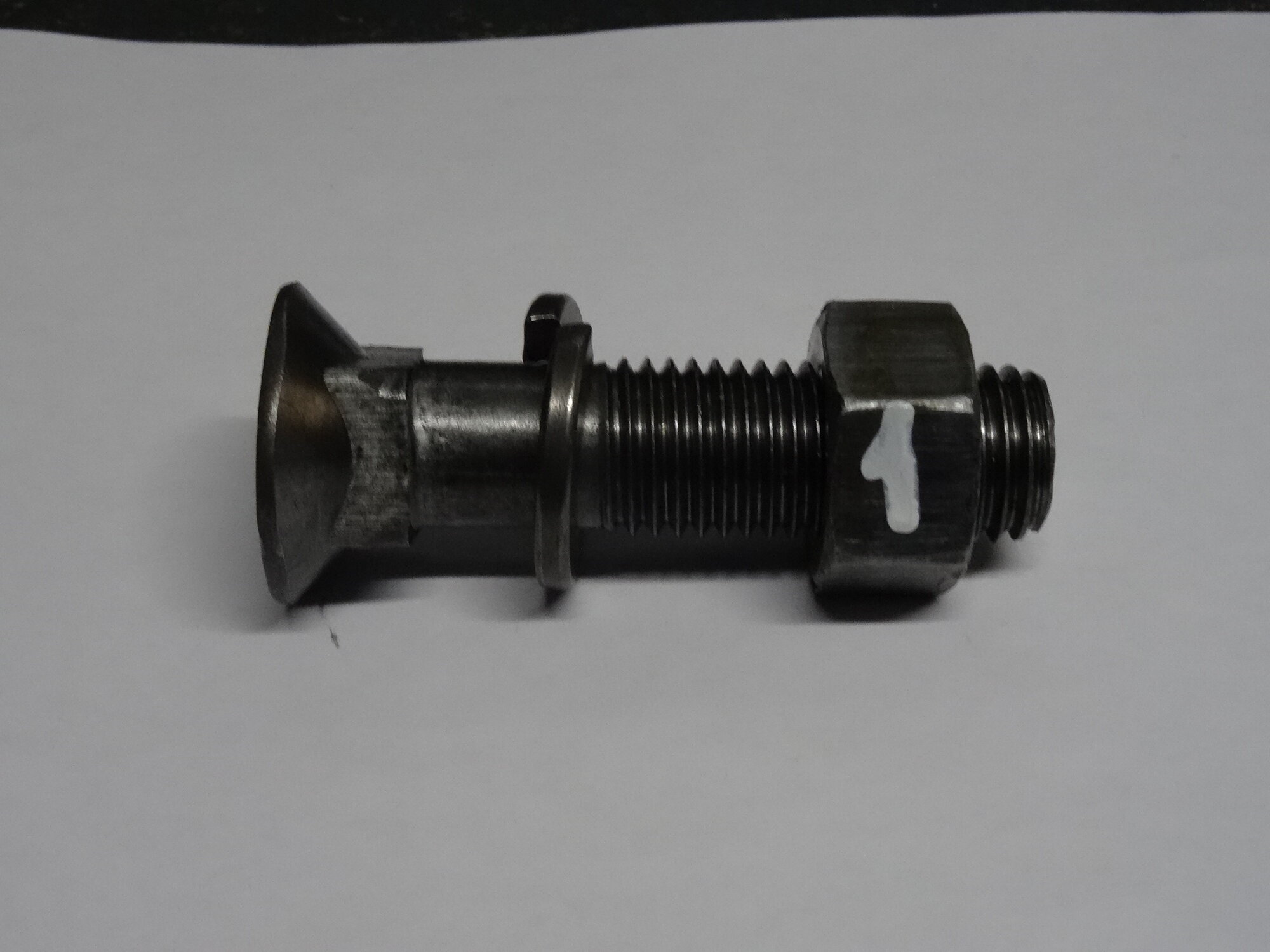 Болт башмачный плуга ПЛН с гайкой