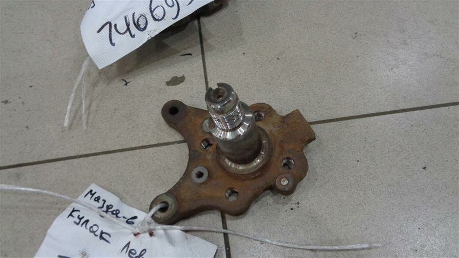 Цапфа левая от Mazda 6 GG, GY 2002-2007