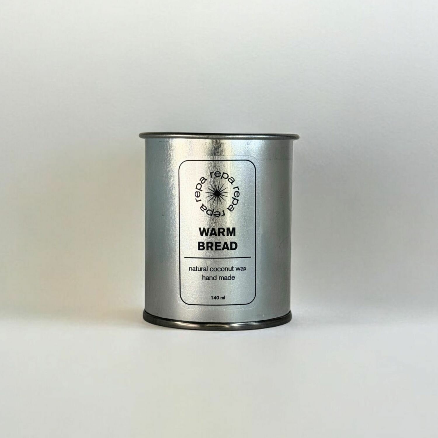 Свеча ароматическая с деревянным фитилем "Теплый Хлеб" в металле