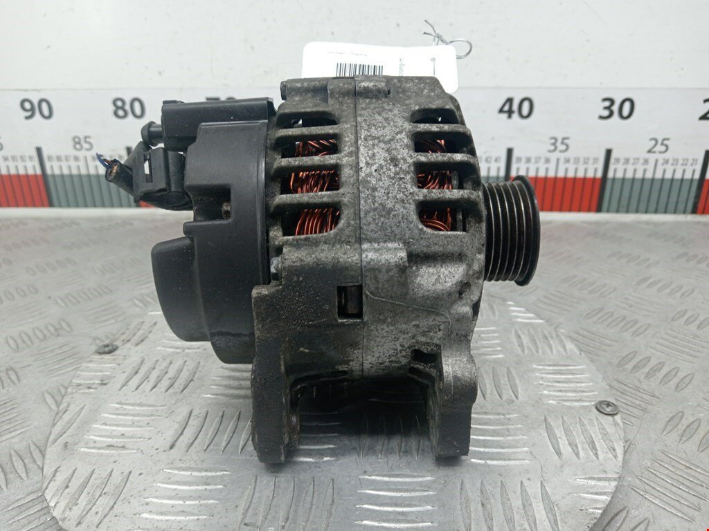 Генератор Volkswagen Polo 4 03D903025H арт. 2216523