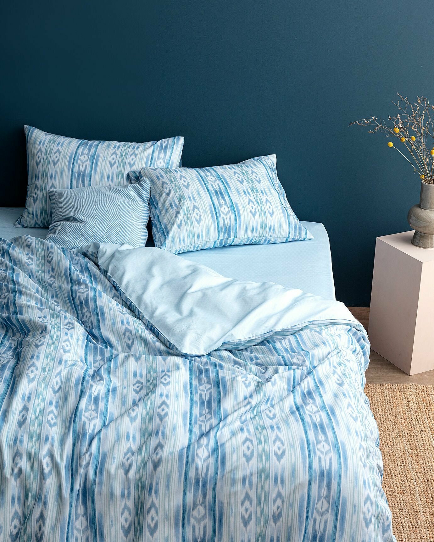 Постельное бельё MADAME COCO "KING SIZE", хлопок/полиэстер, цвет голубой/DAINE, 4 предмета