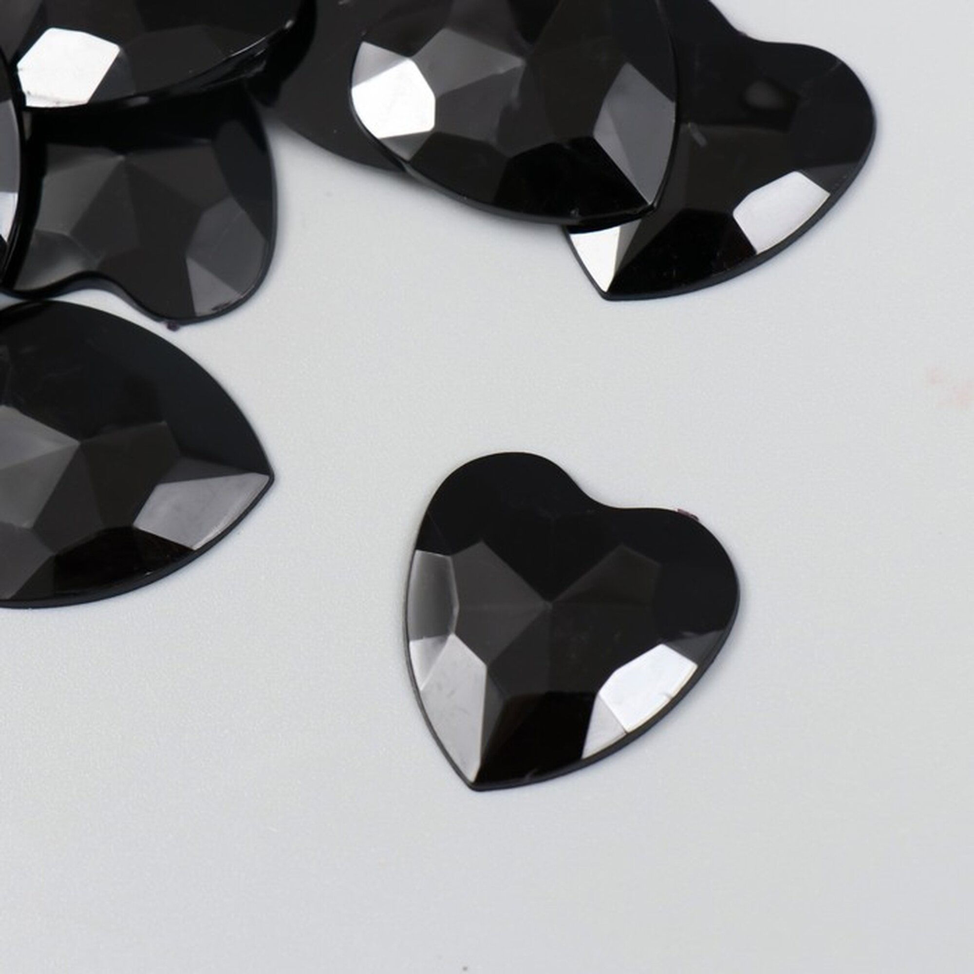 Декоративные элементы для творчества «Арт Узор. Стразы сердце. Полночь», набор 30 шт, пластик, 2.5×2.5 см