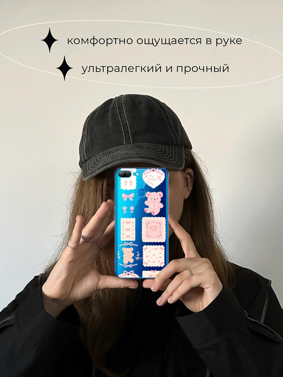 Чехол на Honor 9 Lite / Хонор 9 Лайт с принтом "Розовые марки", прозрачный — фото 1