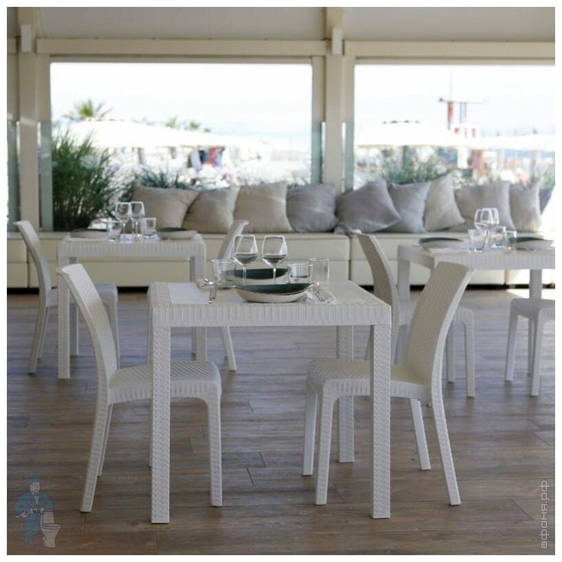 Стол B: Rattan Dallas 80*80 см, белый