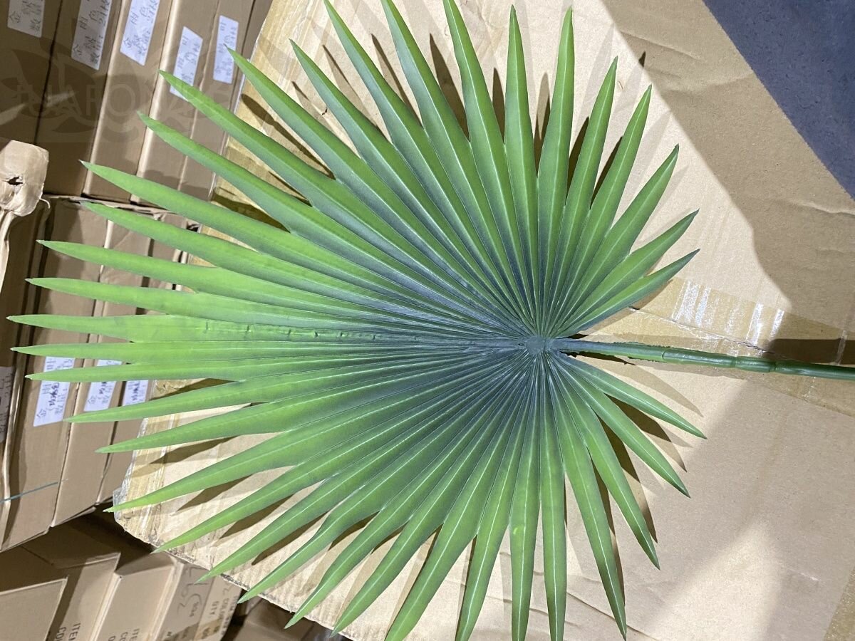 Лист веерной пальмы 1шт 46*40 искусственный из силикона премиум для декора интерьера в кашпо фитостены