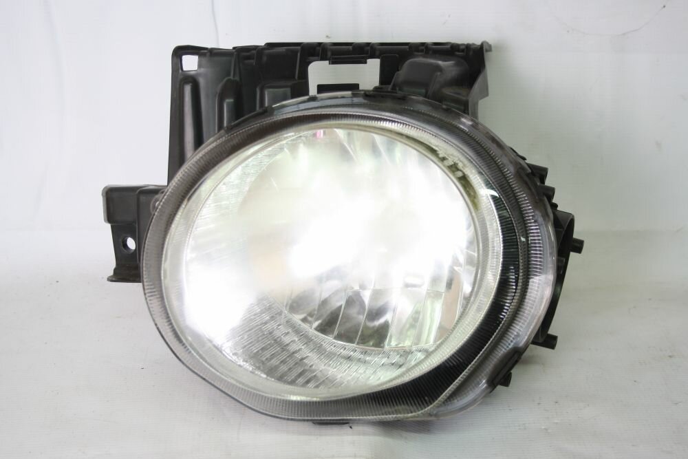 Фара левая передняя Nissan Juke I 260601KL0A