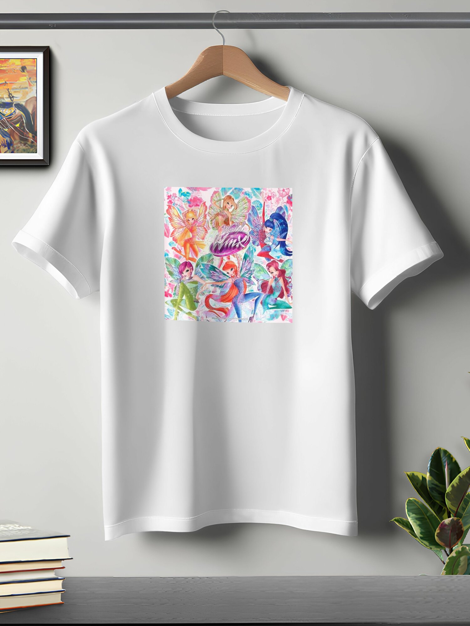 Футболка  Детская ONEQ 152 (12-13) размер с принтом Винкс, белая