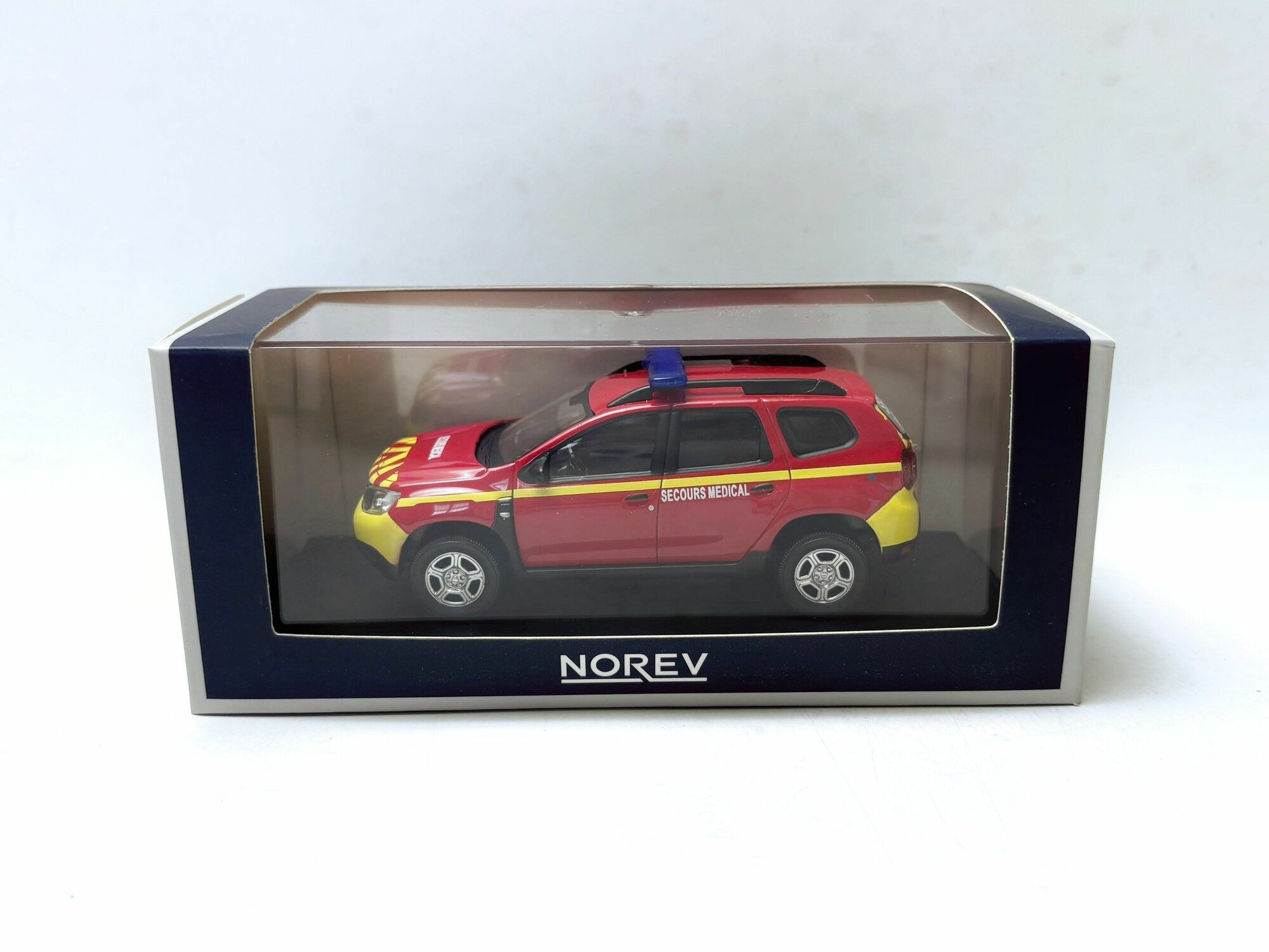 NOREV 1/43 Масштабная модель автомобиля Dacia Duster из литого металла Коллекционное издание