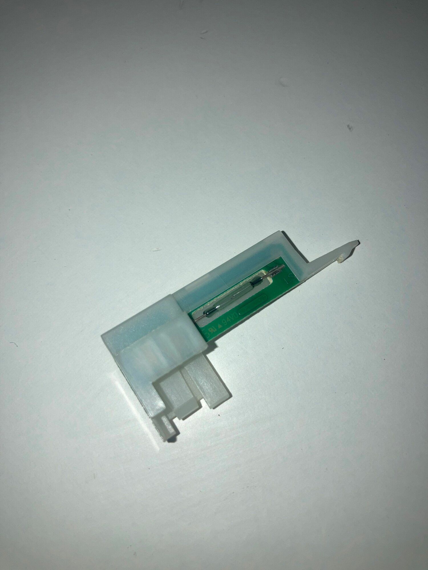 Датчик протока ГВС для котлов Ariston и Chaffoteaux 65104323