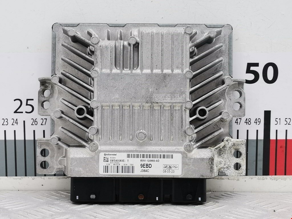 Блок управления двигателем Ford Kuga 1 1570697 арт. 1946684