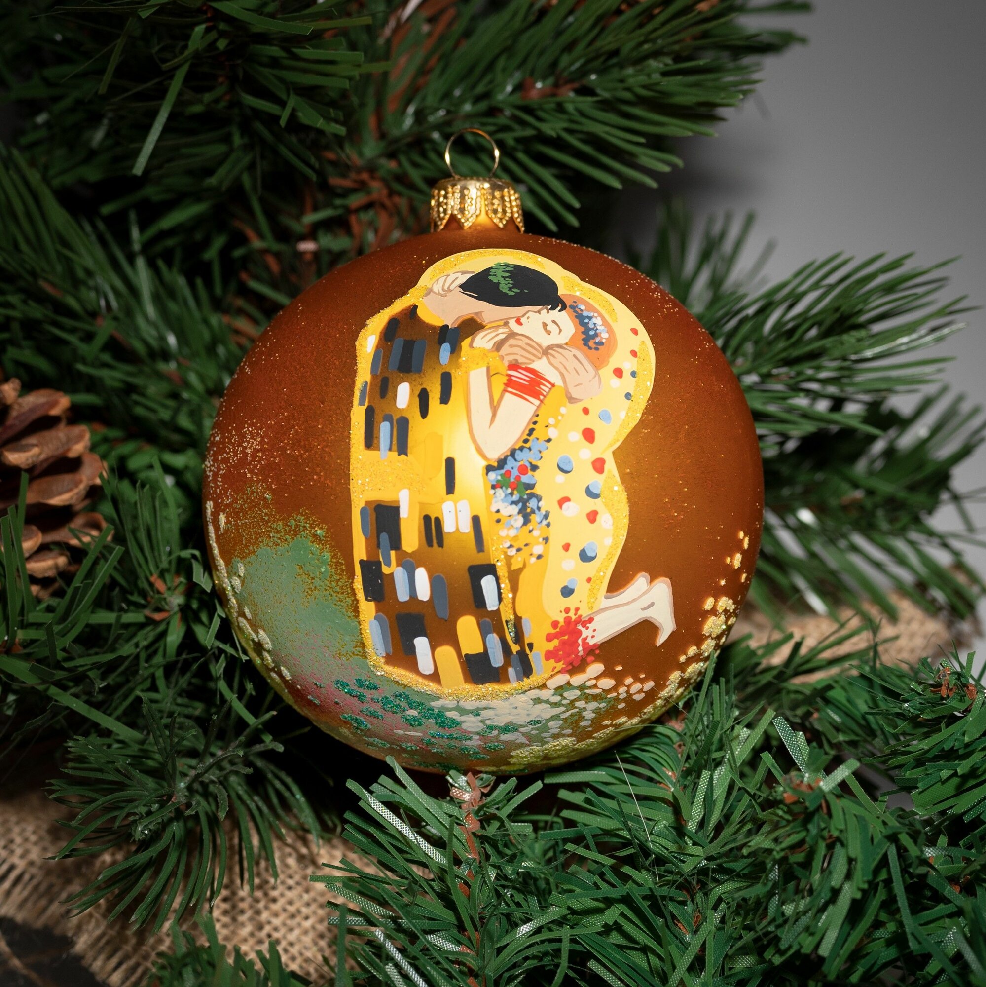 Шар на елку 100мм "Поцелуй. Густав Климт"