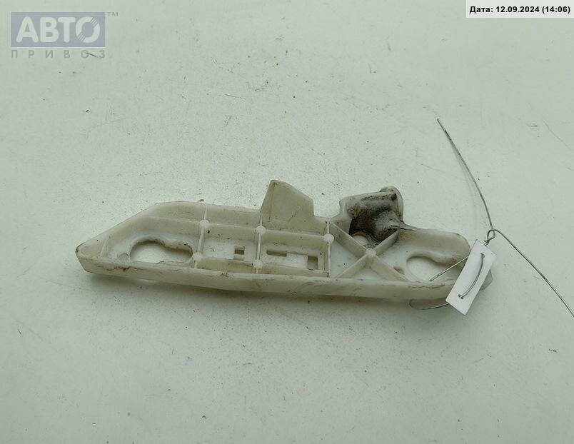 Кронштейн бампера переднего Peugeot 308 T9 (2013-2021)