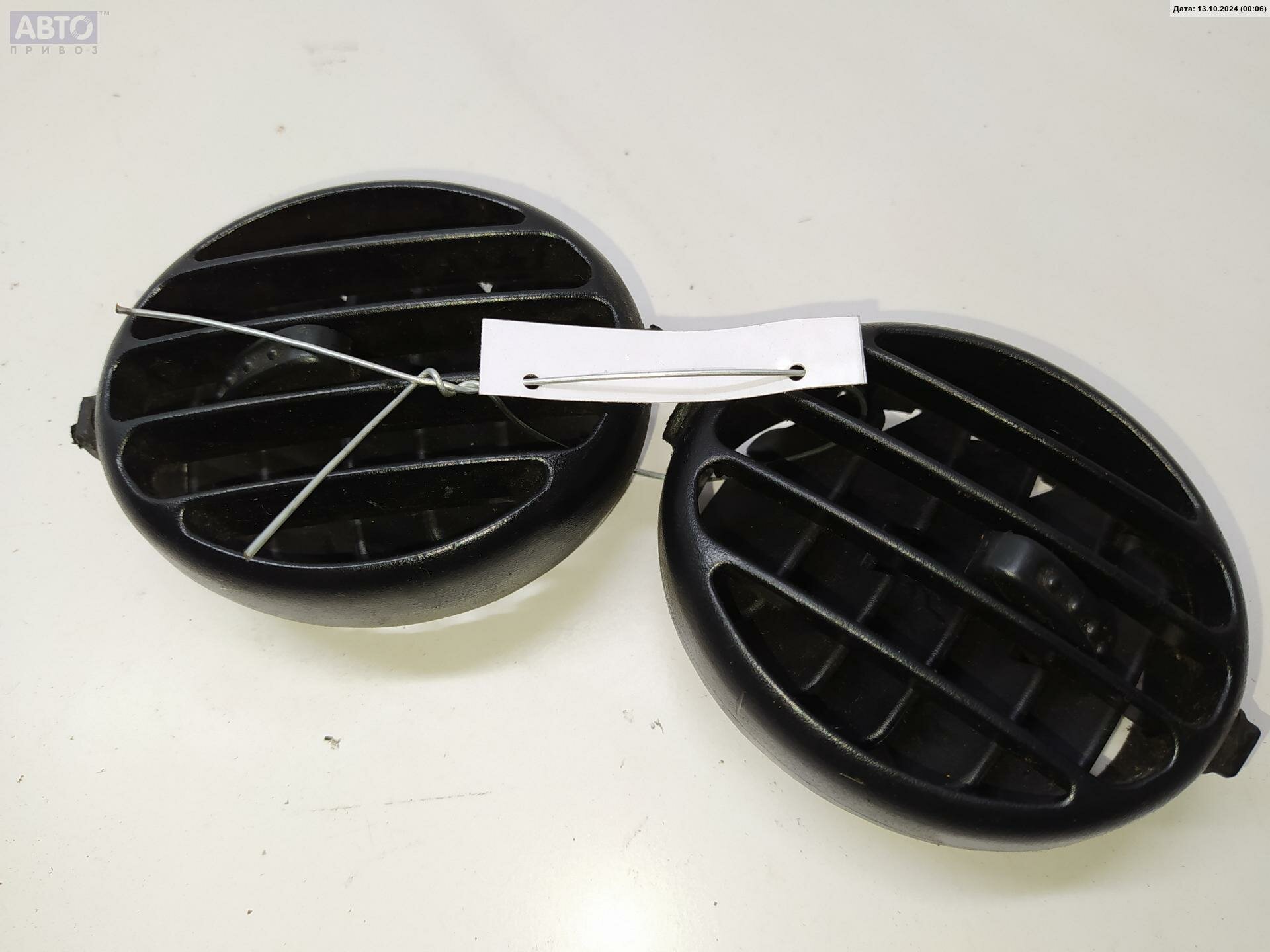 Дефлектор обдува салона Hyundai Coupe (1996-2001)