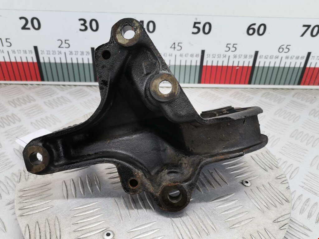 Кронштейн промежуточного вала Peugeot 807 арт. 2021787