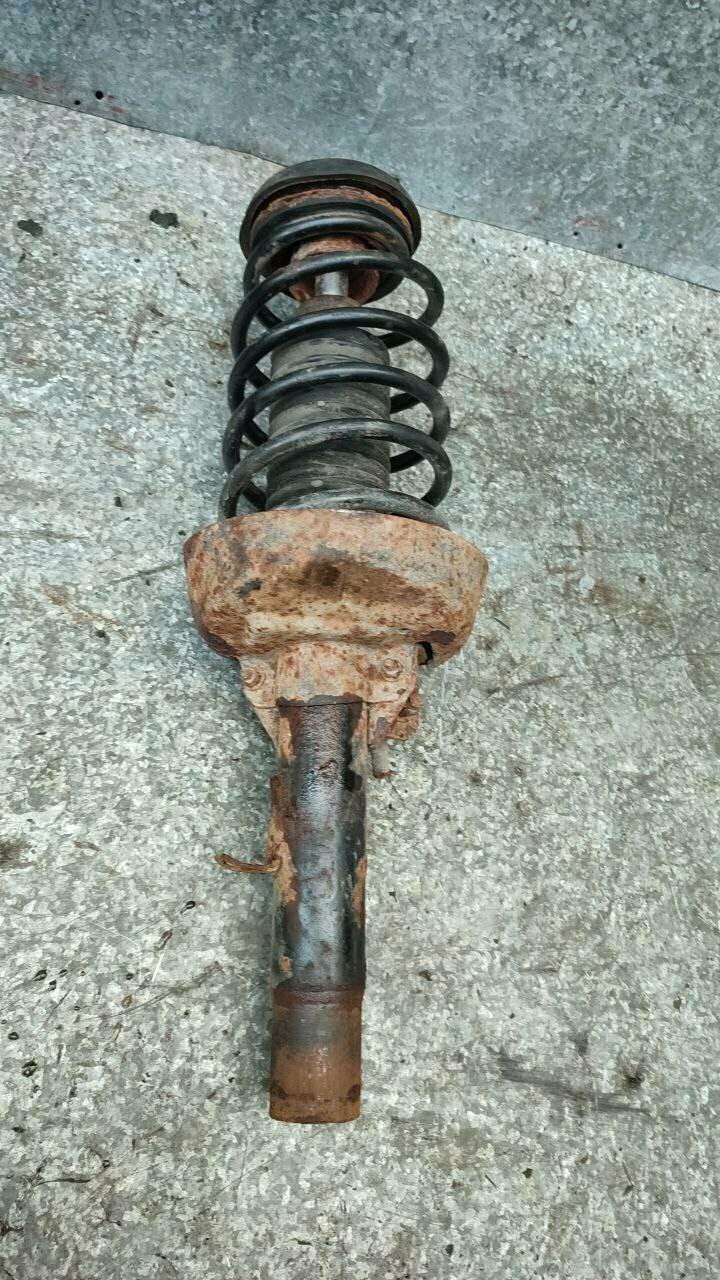 Стойка амортизатора передняя правая Citroen C3 (2002 - 2006)