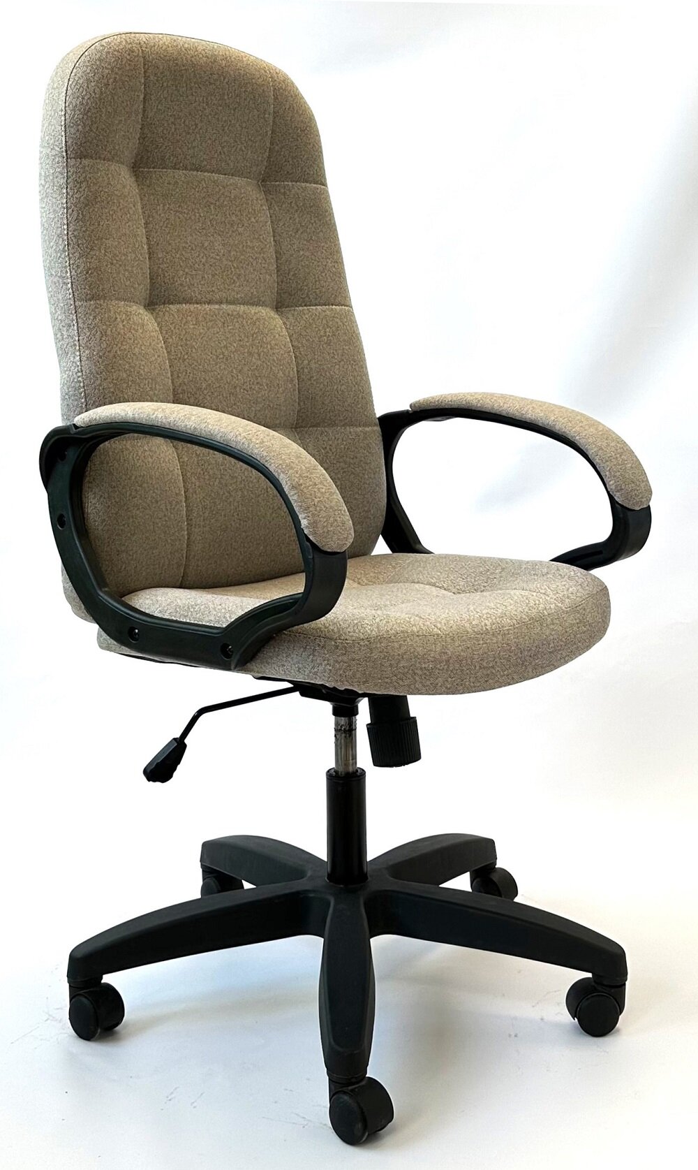 Кресло офисное StylChairs Пилот Ультра Софт, с подлокотниками, ткань, бежевое