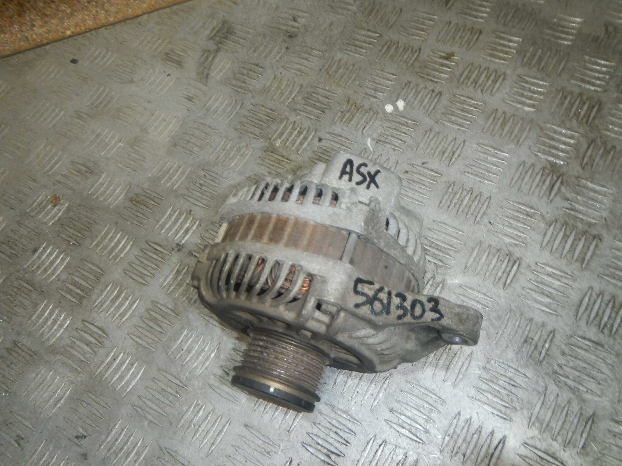 Б/У Генератор, Mitsubishi (Митсубиси)-ASX (10-) MITSUBISHI ASX (10-) 2,0л 4В11 Без видимых повреждений. 561303 MITSUBISHI...