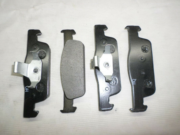 Колодки передние Рено Логан 2, Сандеро 2 диск R16 410605612R, 410602581R, 4534200700, - HQ