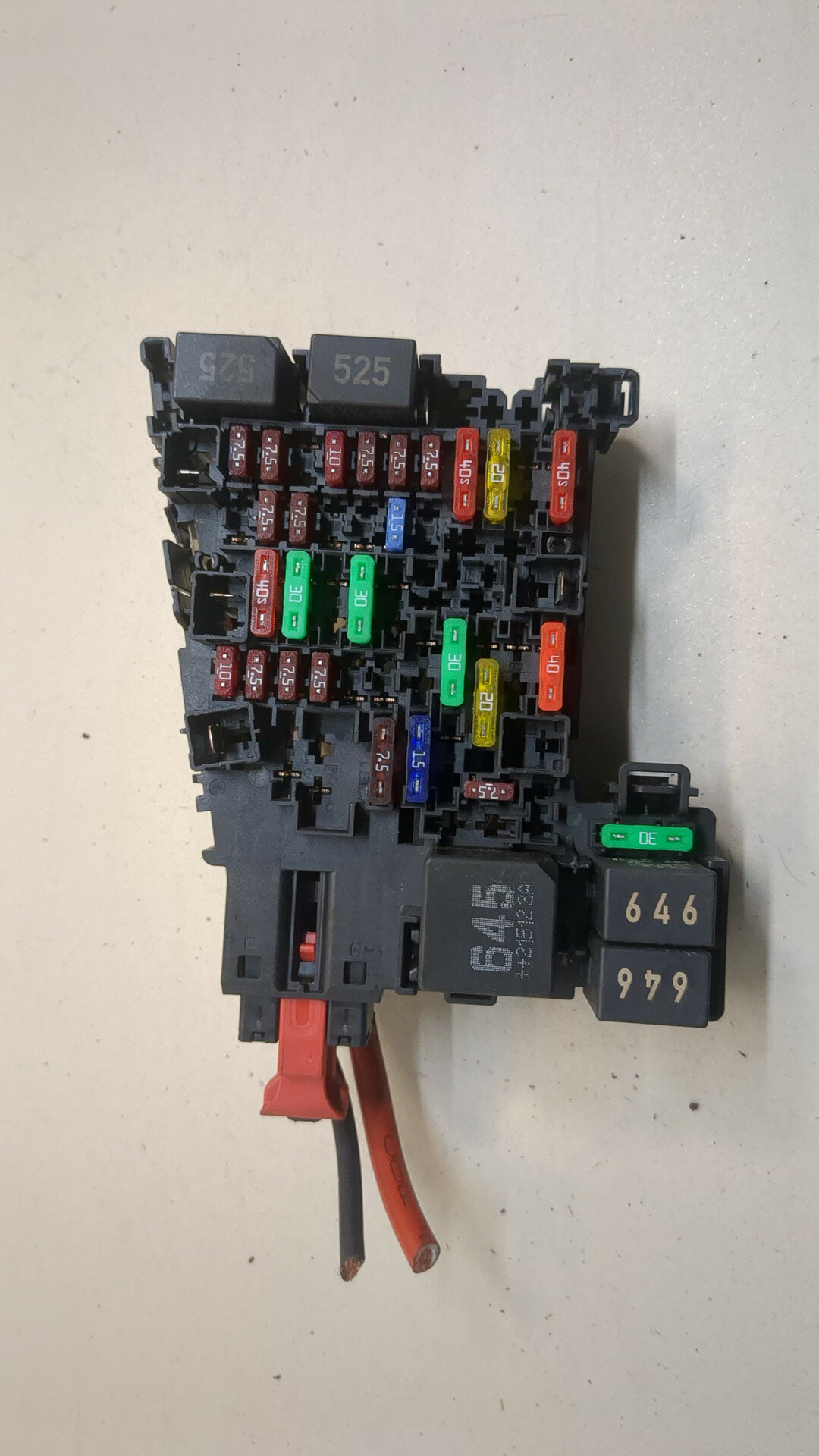 Блок предохранителей Volkswagen Tiguan Б/У