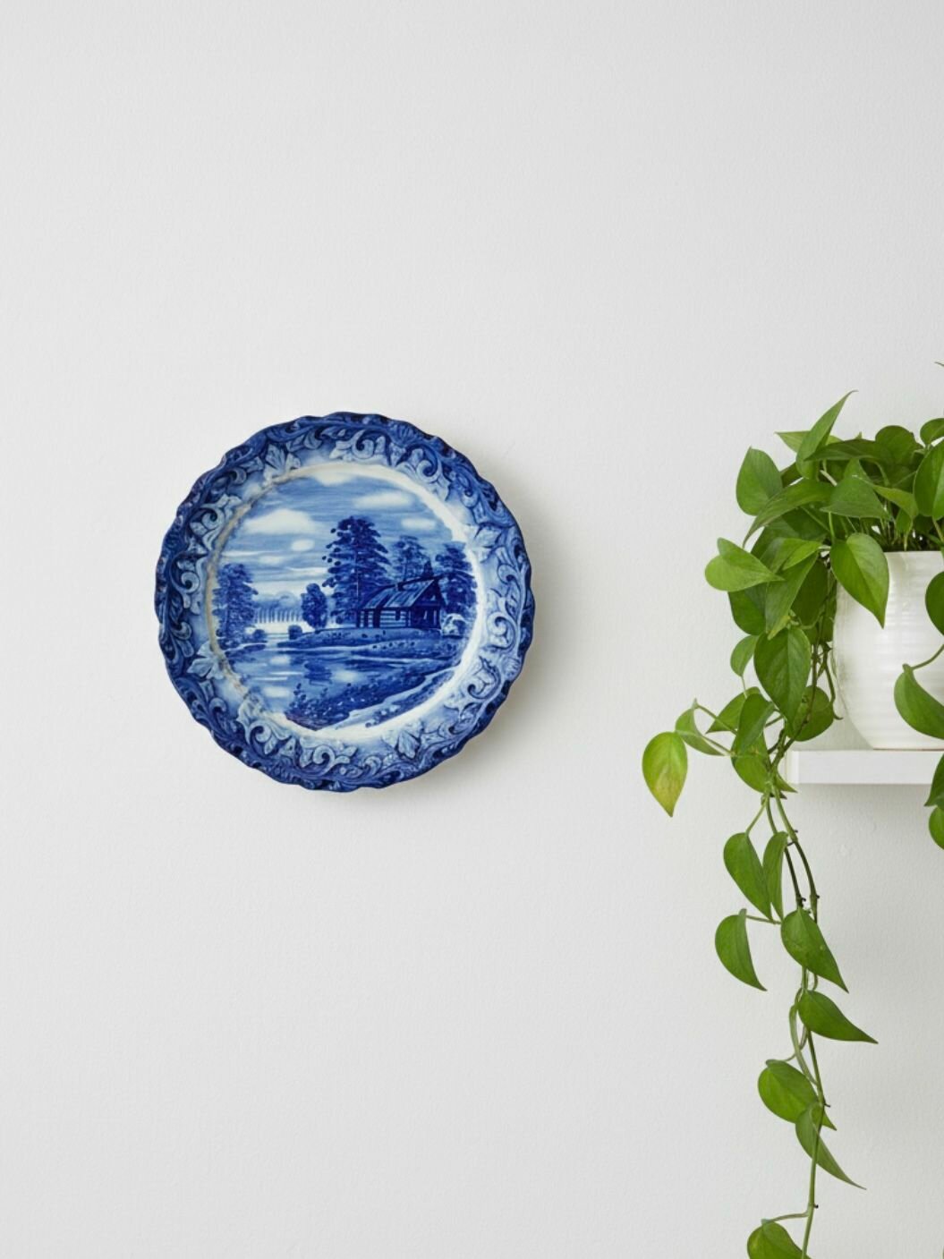 Тарелка настенная декоративная панно "Пейзаж" D 17.5 см гжель фарфор ручная работа