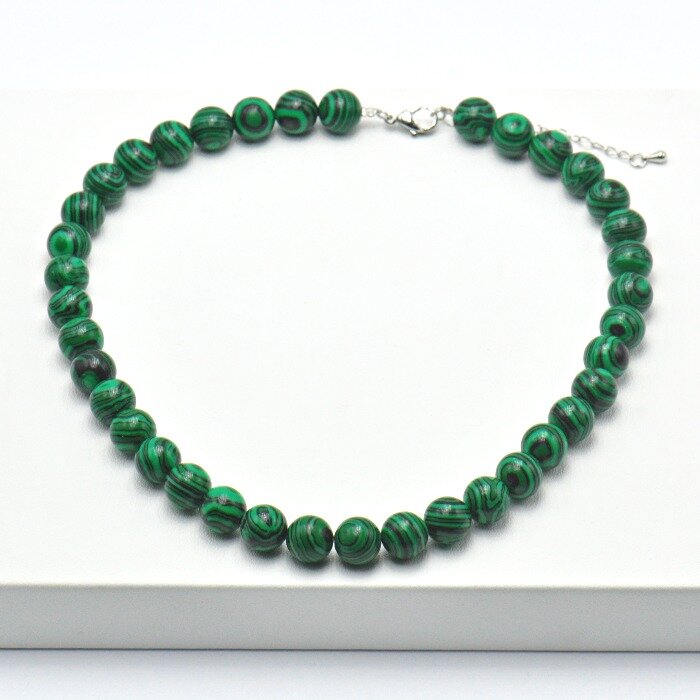 Бусы, малахит