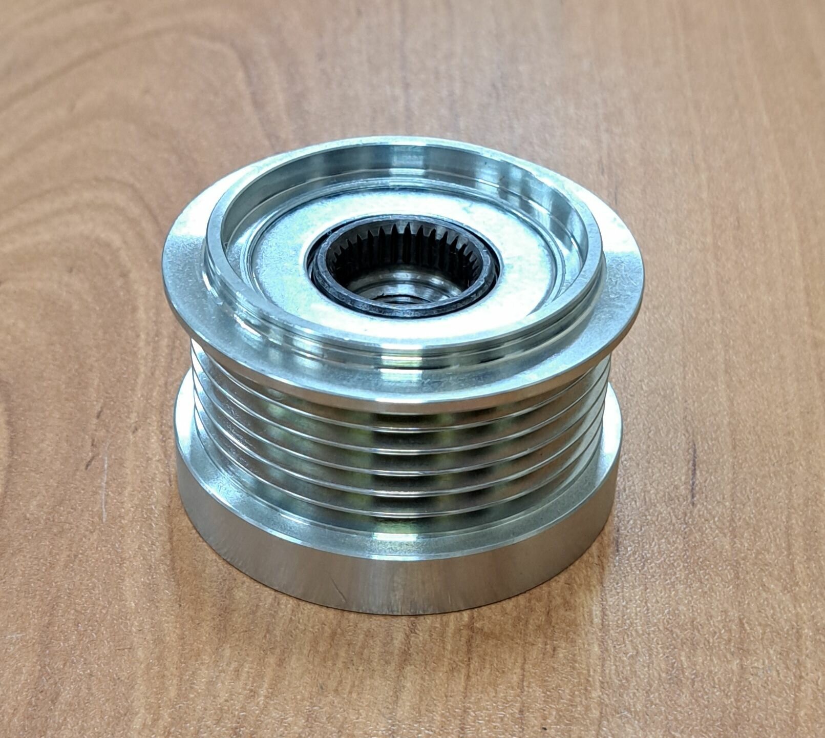 XAY8110ВТ Шкив генератора с обгонной муфтой применим к HYUNDAI (Accent, Getz, Matrix)