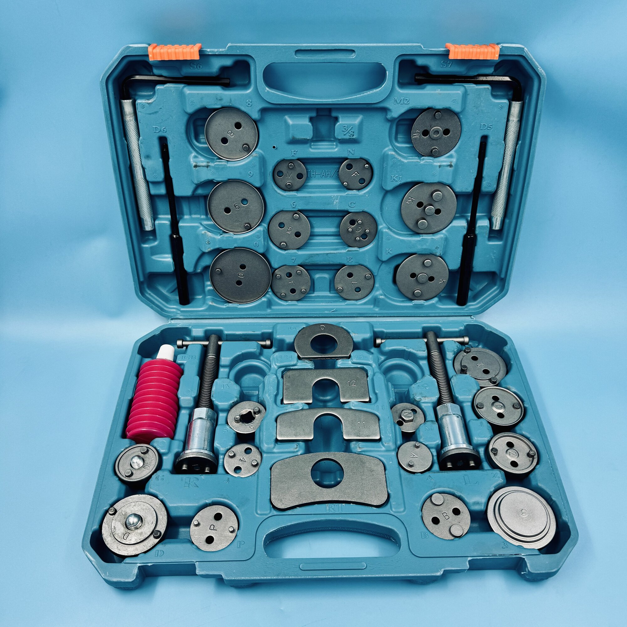 Набор для обслуживания тормозных цилиндров, 35 инструментов в кейсе