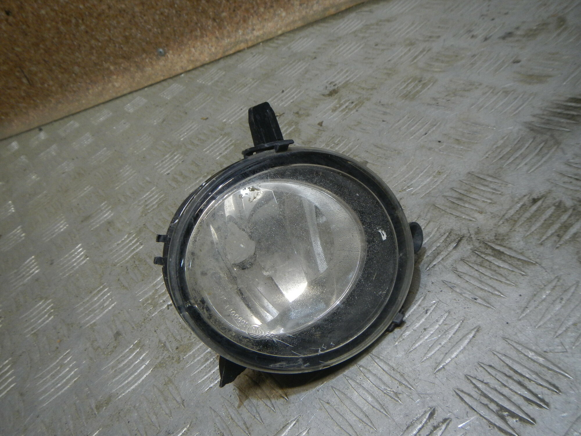 Б/У Фара противотуманная левая, BMW (БМВ)-3 (F30) (11-19) BMW 3 (F30) (11-19) Сломано 2 крепления. 512346 BMW арт. 63177...