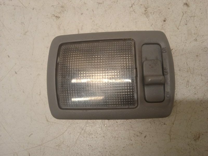 Б/У центральный, Хендай Элантра 3, Hyundai Getz 2002-2010, Hyundai Matrix 2001-2010 Плафон салонный Hyundai Elantra 2004 3, X...