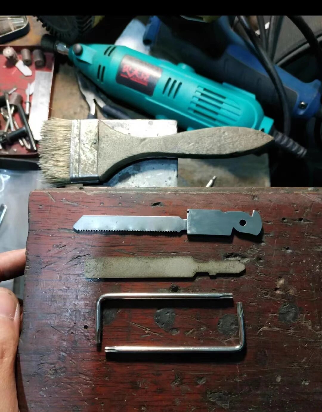 Держатель для пилы и напильника Leatherman ARC P4 из нержавеющей стали