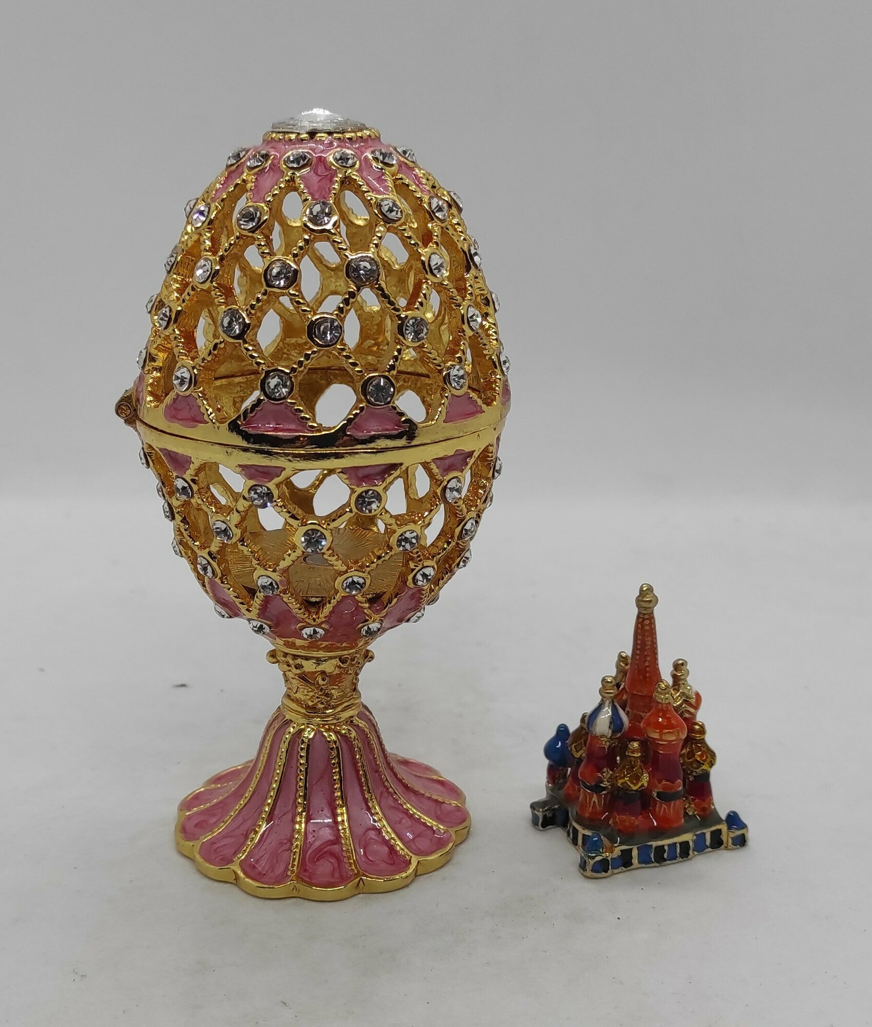 Яйцо Фаберже с Храмом Василия Блаженного ,4456 розовое