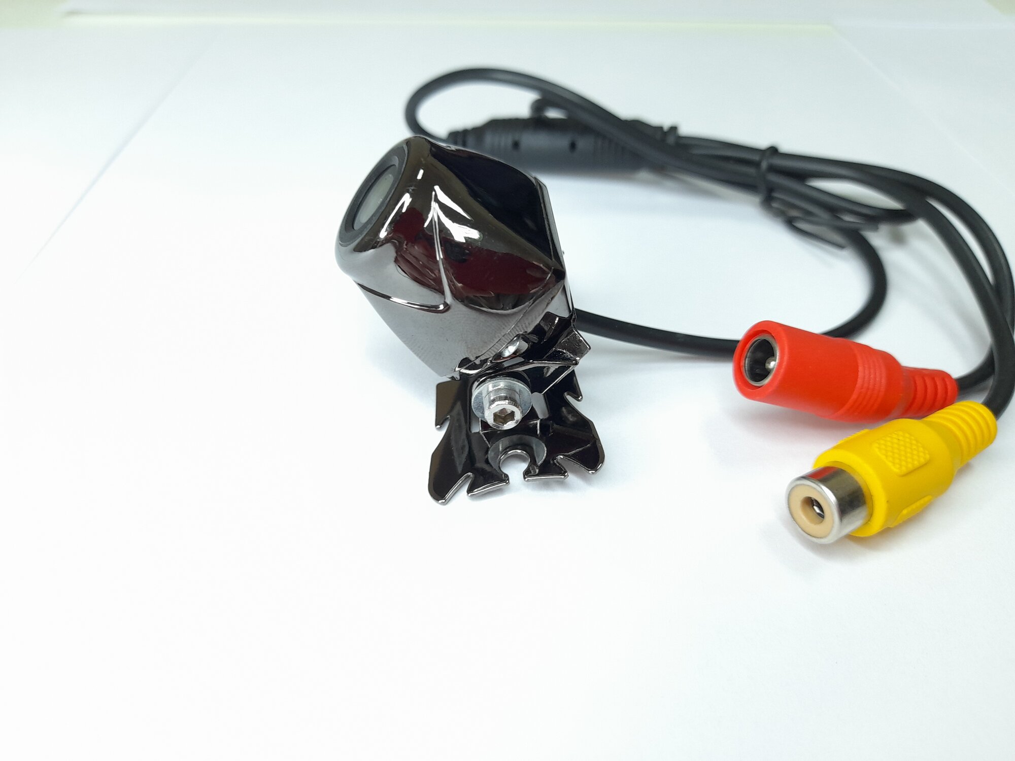 Камера заднего вида CW-890, стекло, металл, влагозащищенная (парковочные линии)