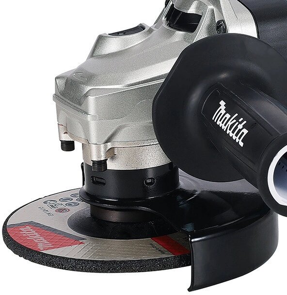 Углошлифовальная машина Makita GA5095X01 1900Вт 11500об/мин рез. шпин: M14 d=125мм