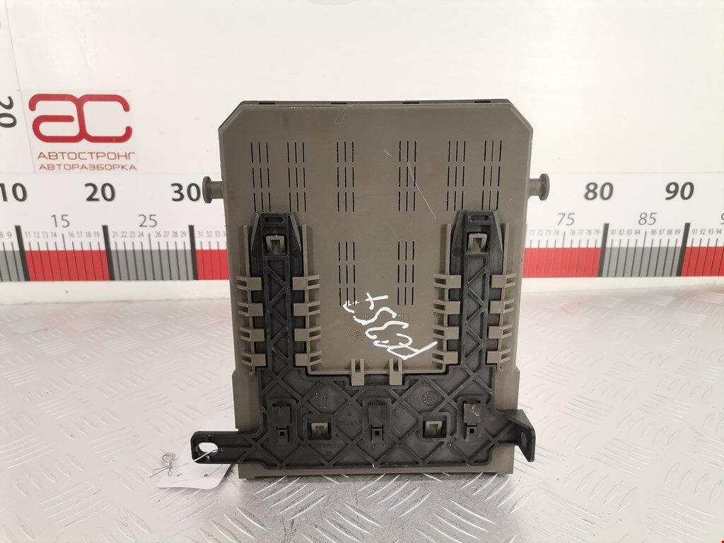 Блок предохранителей Citroen C5 1 6580F0 арт. 1503144