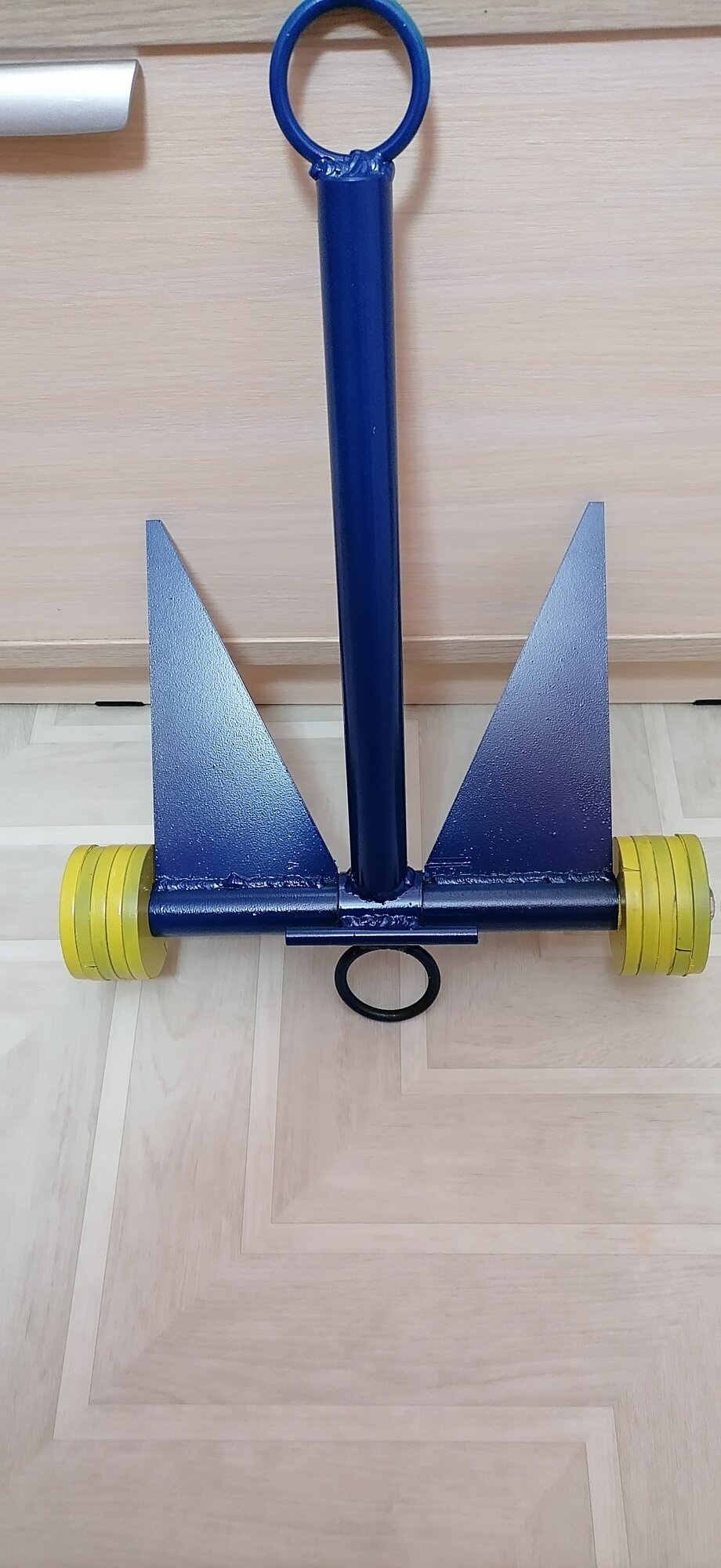 Якорь матросова с грузами