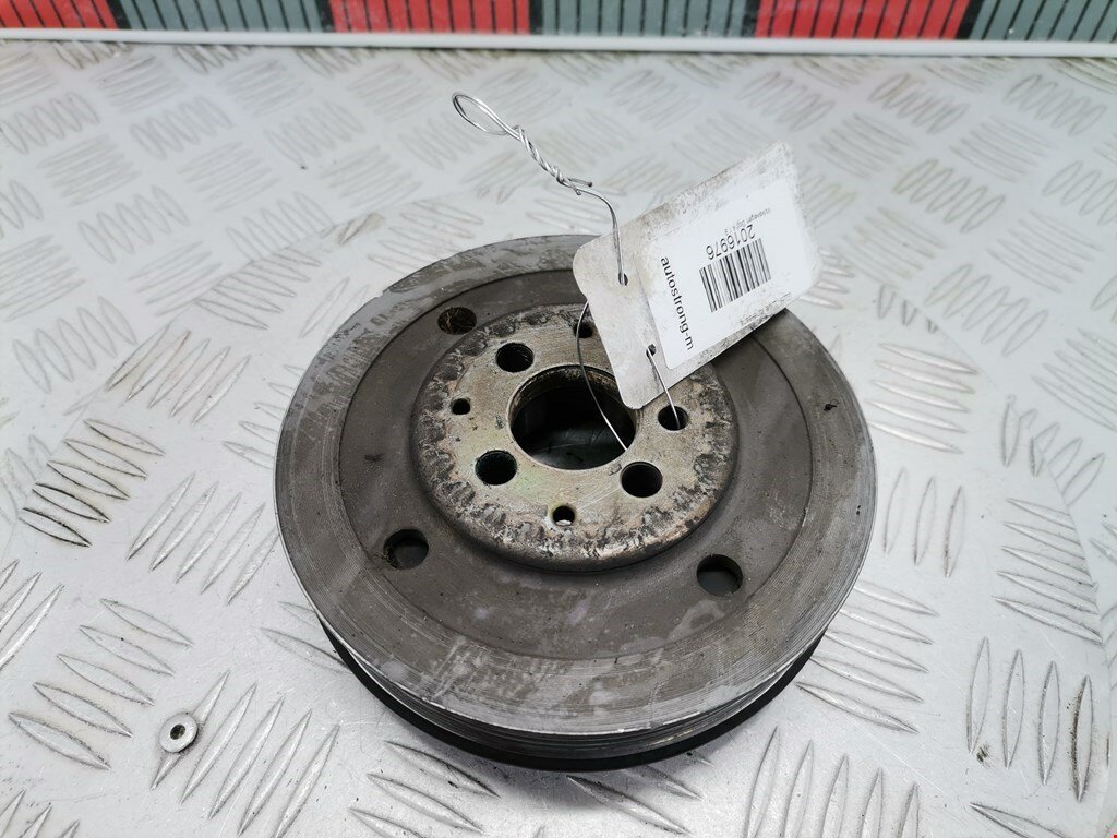 Шкив коленвала Volkswagen Golf 4 038105243 арт. 2016976