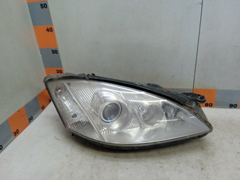 Б/У с дефектом, до 2009 года, оригинал, ксенон с блоком, Мерседес-Бенц W221 Фара правая Mercedes-Benz S-Class 2006 W221, 5 ...