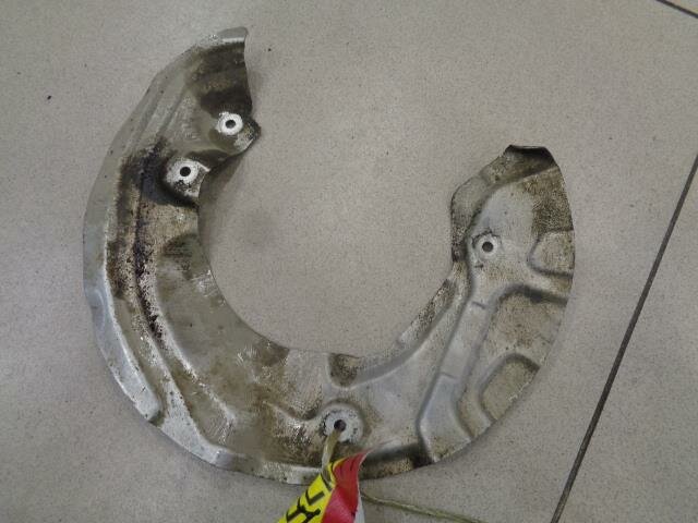 Пыльник тормозного диска передний правый от BMW 3-Series E90 2005-2012