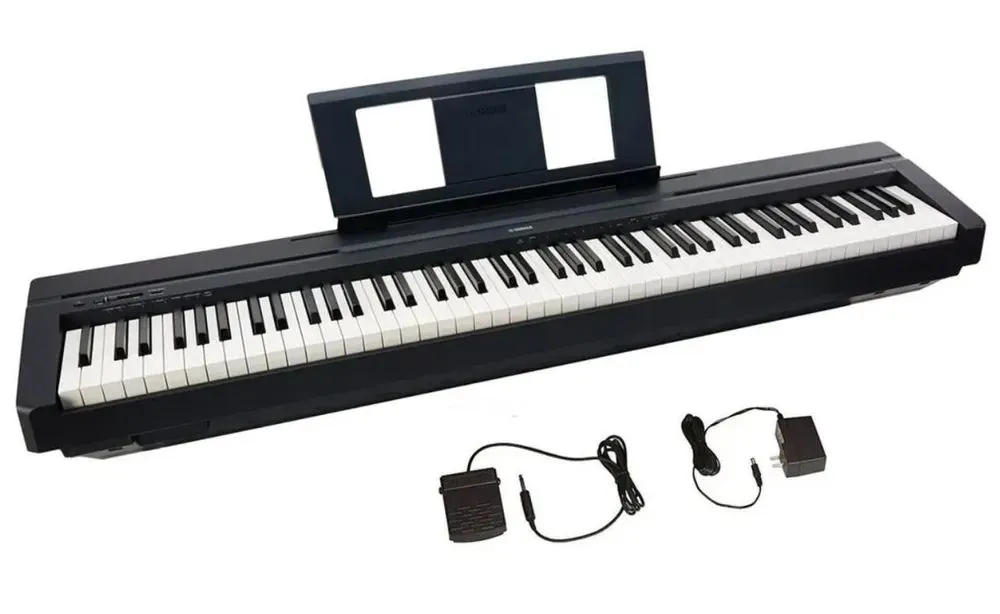 Цифровое пианино Yamaha P-45B, встроенная акустика, 10 тембров, 88 полноразмерных клавиш