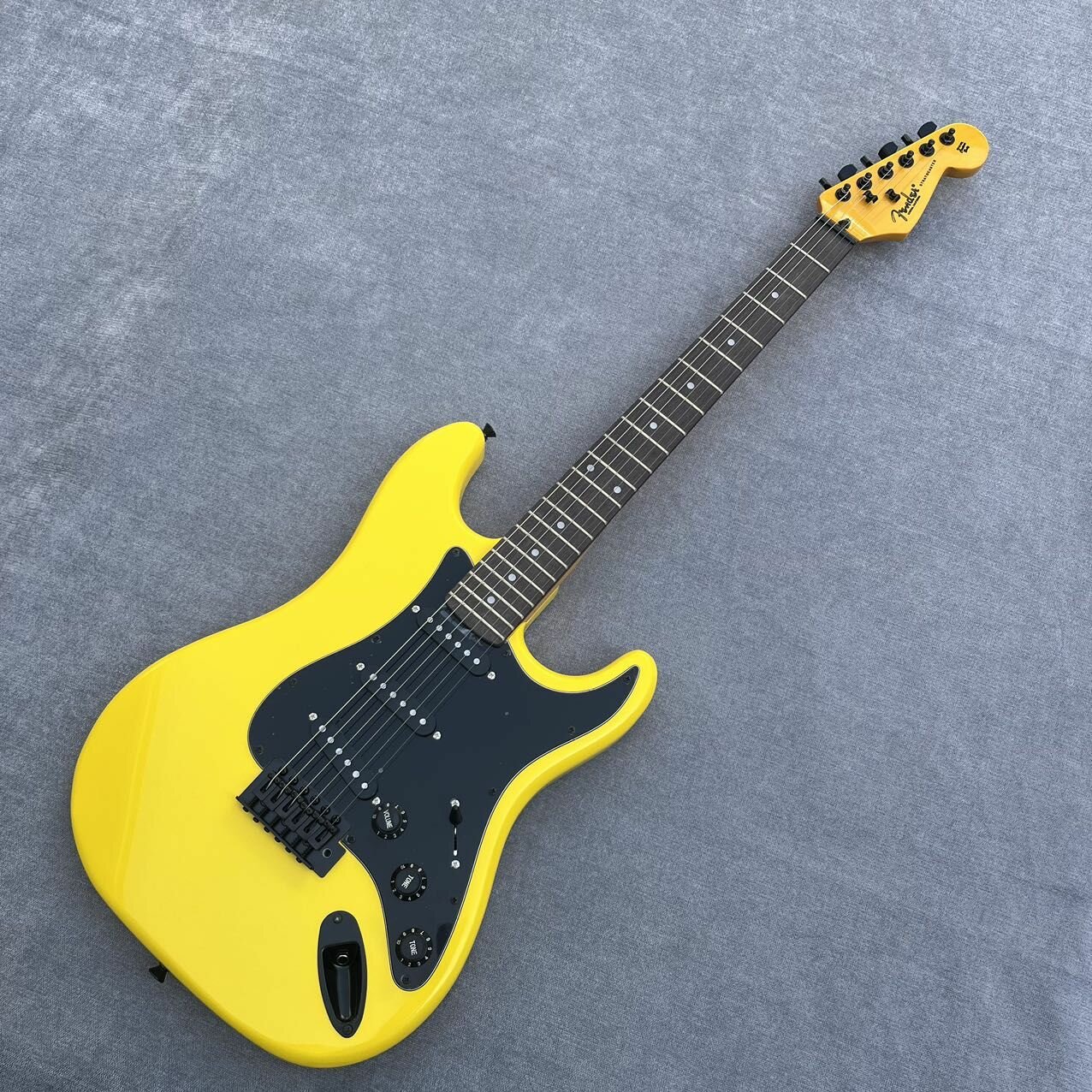 Электрогитара Fende st/3 моноканала