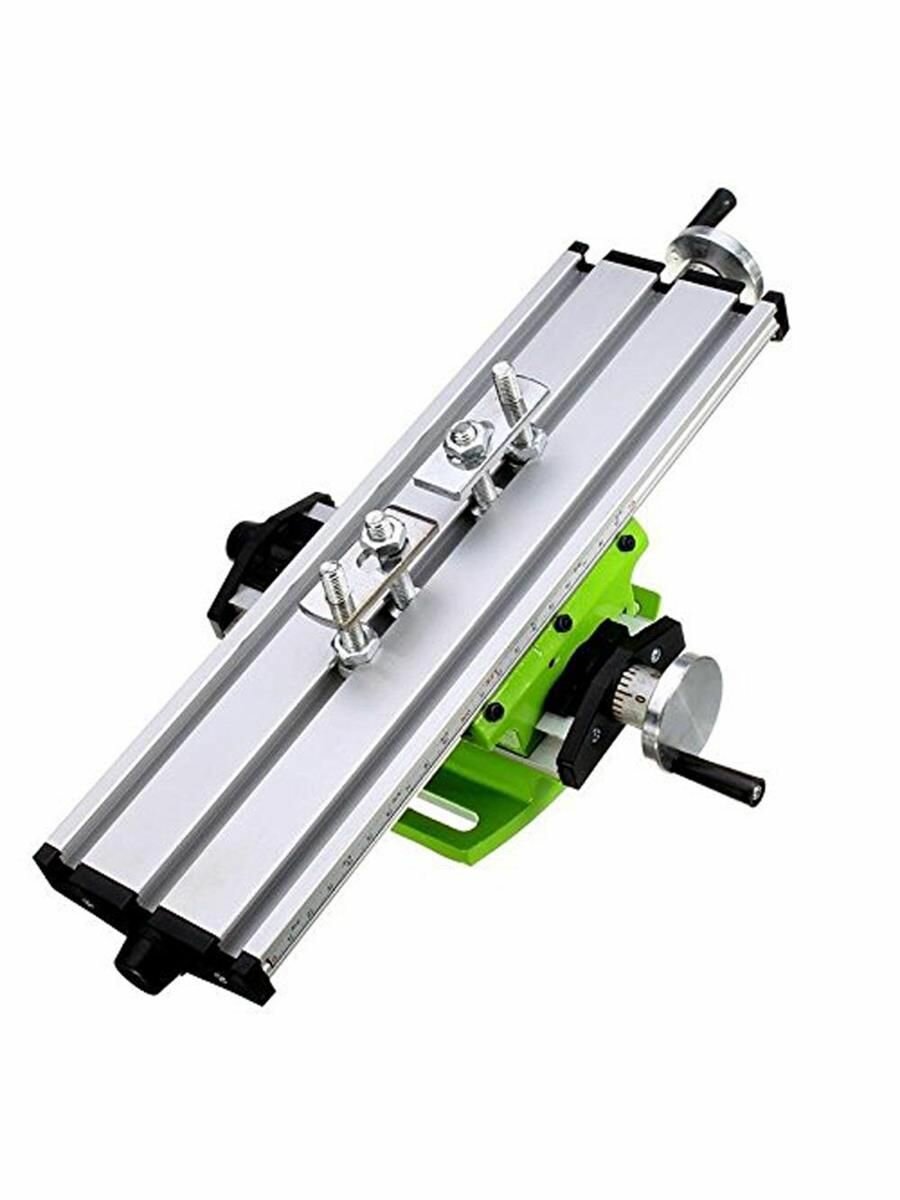 Рабочий стол для поперечно-фрезерного станка -оснащен настольной дрелью и кронштейном для электрической дрели для использования