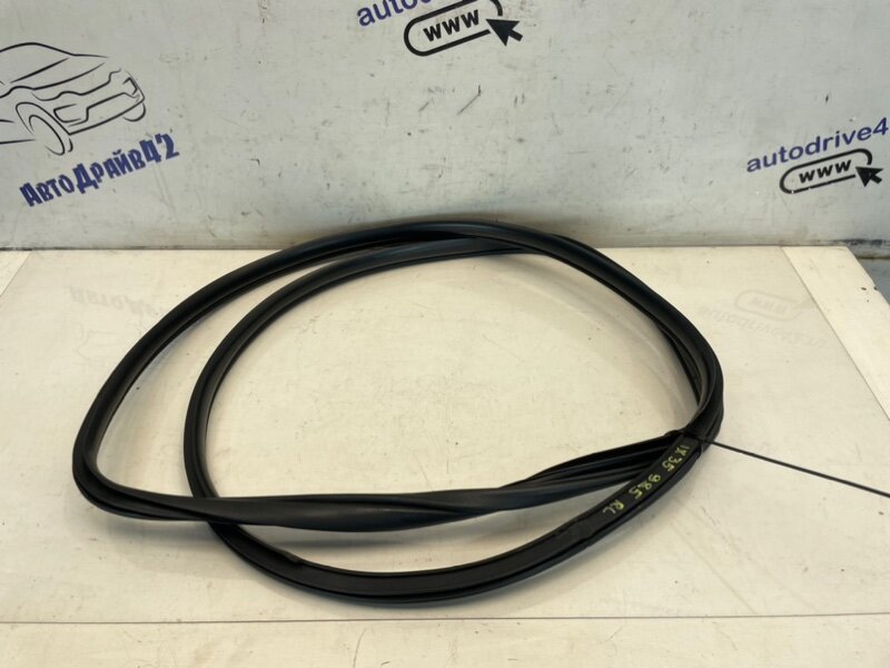 Б/У уплотнитель проема двери Hyundai IX35 2011 LM G4KD Задн. Лев. 47638 Hyundai-KIA арт. 831102Y0004X