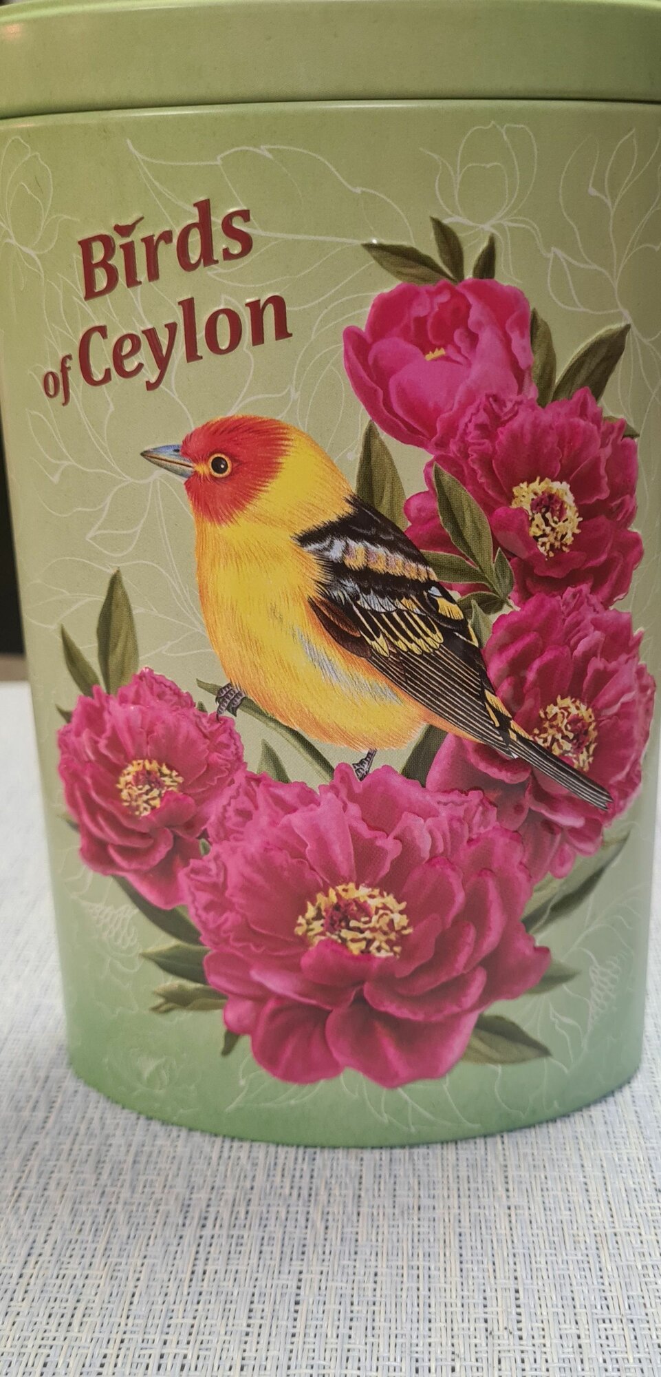 Чай Birds of Ceylon Pekoe черный крупный лист 100% цейлонский 75гр в подарочной упаковке ж/б